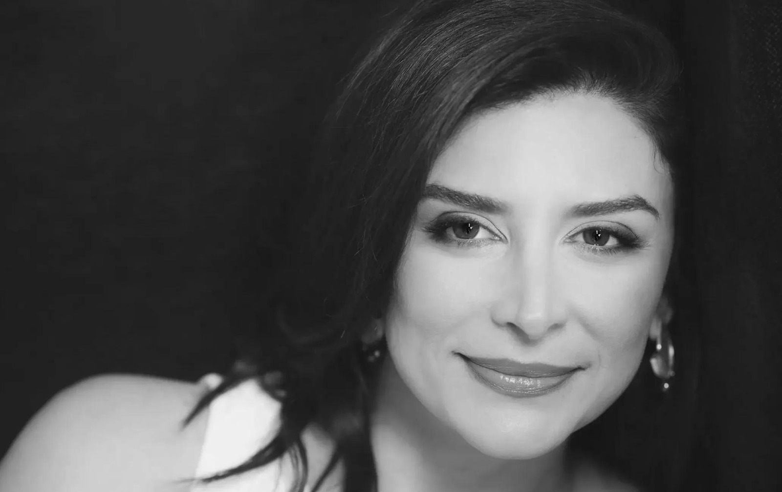 Afarin Mansouri by Bo Huang - Early Music Vancouver